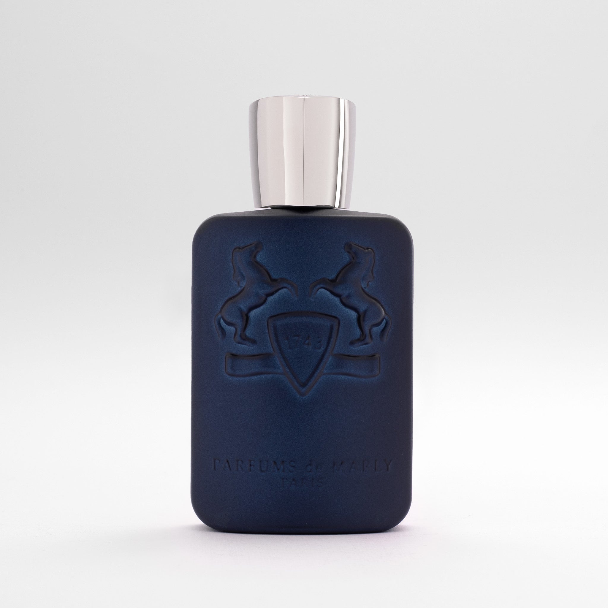 Layton – OTRO perfume concept
